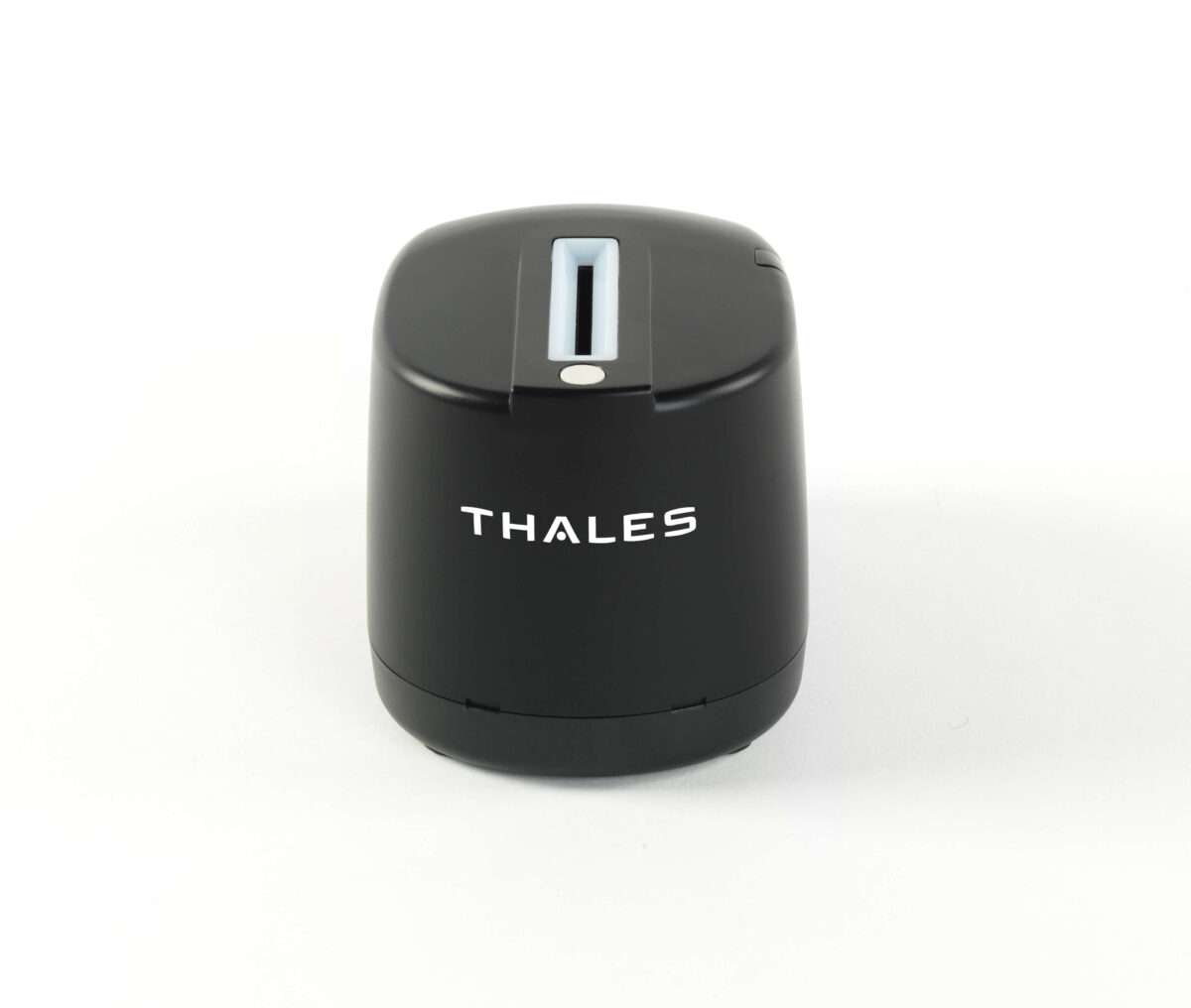 Thales CR5400 ID Document Scanner Case Study: Impressive Scanning Accuracy